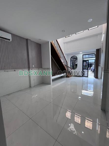 Bán nhà Phường Hiệp Thành, Q12. DT 4x11m. Mới tinh, tặng NT. Giá 4.1 Tỷ ...